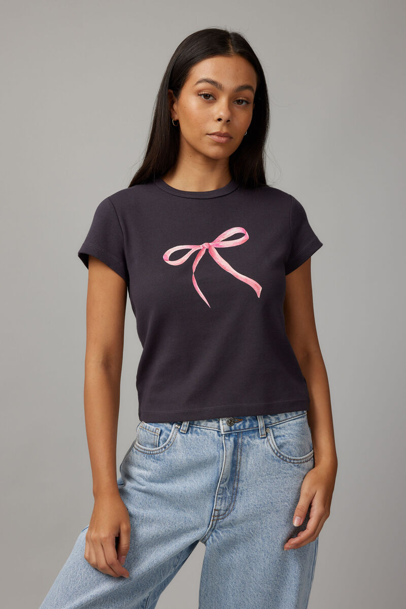 Graphics Tees | Shop our huge range of printed Tees!