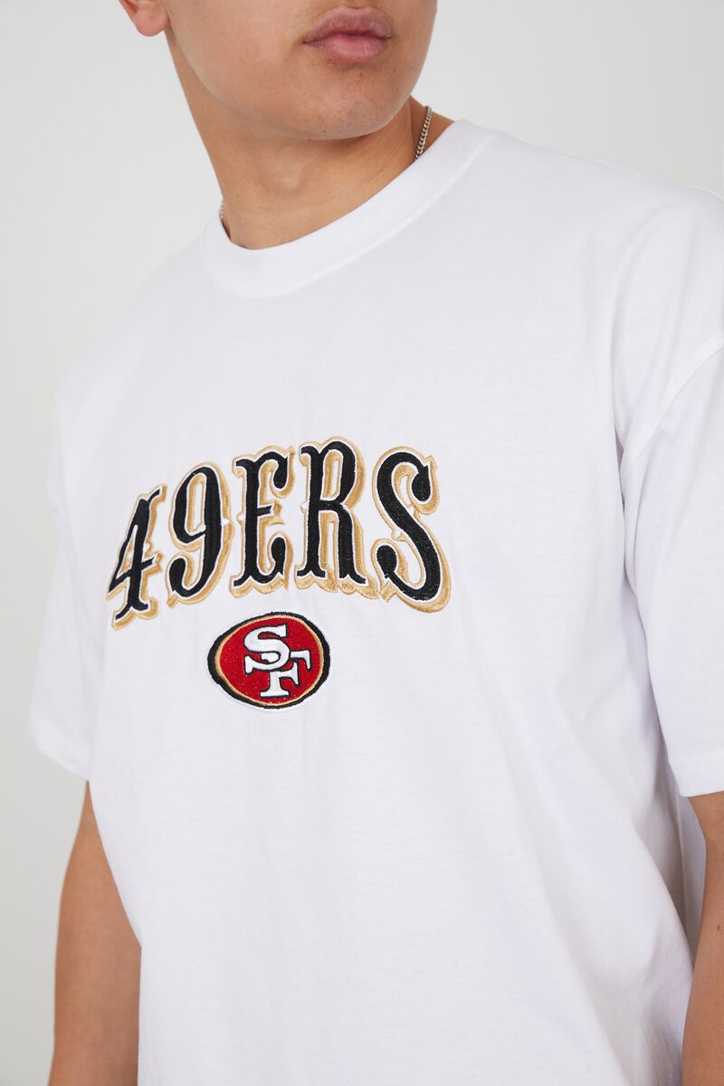 NFL | Exclusive collaborations with your fave NFL teams!