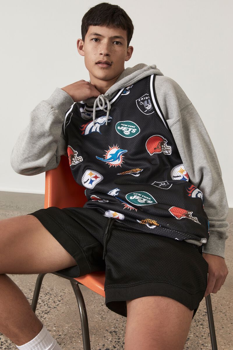 NFL | Exclusive collaborations with your fave NFL teams!