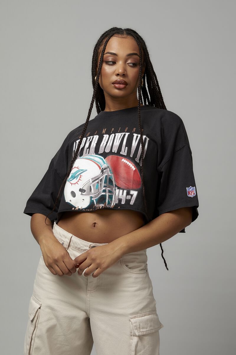 Graphics Tees | Shop our huge range of printed Tees!